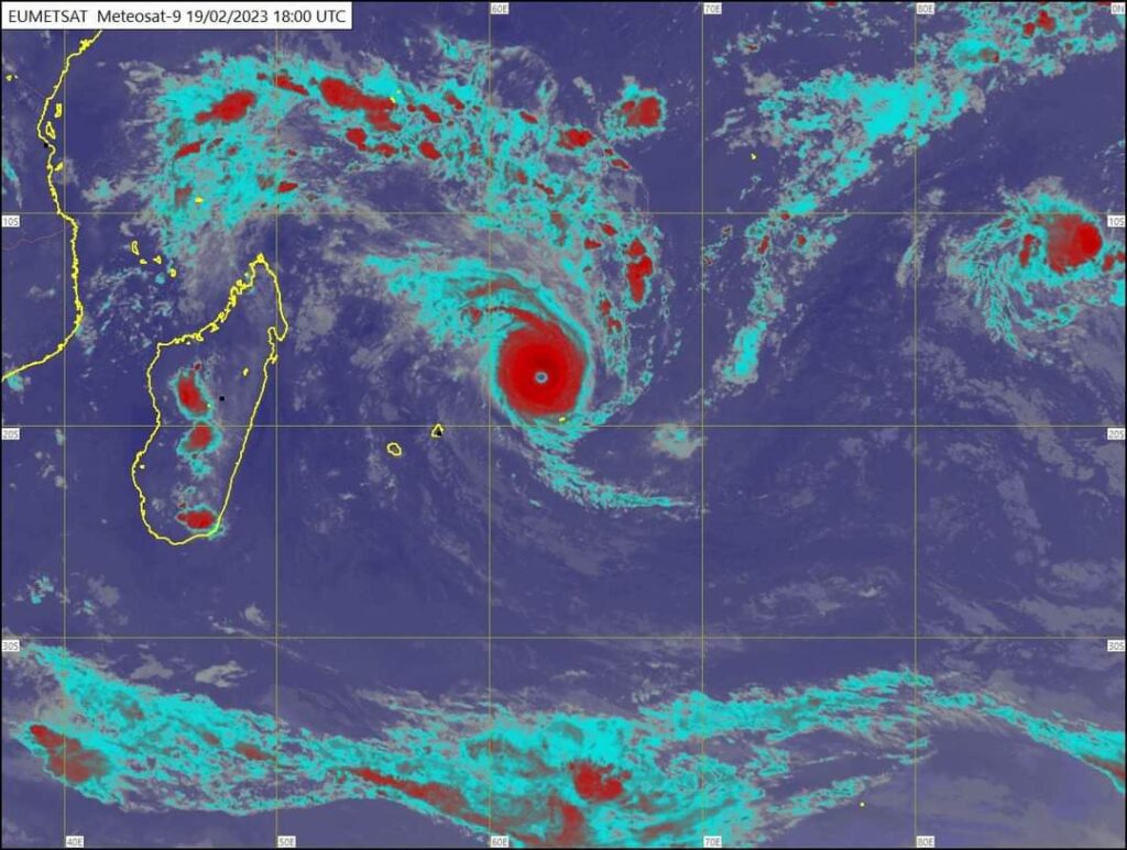 Cyclone warning class II is in force in Mauritius - ki-news.com